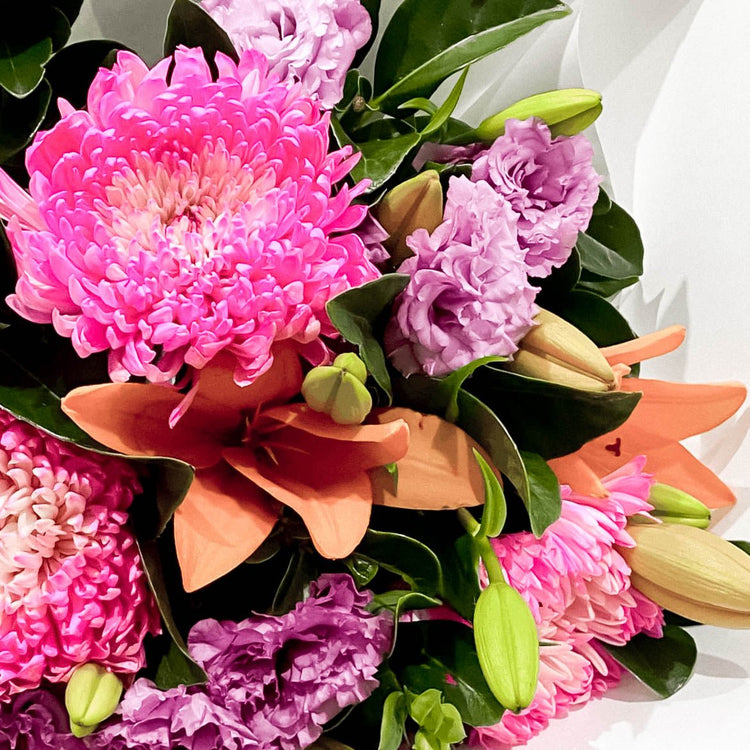 Luxury & Fresh Flowers | Same-Day Delivery & Tracking – ROSE & CO